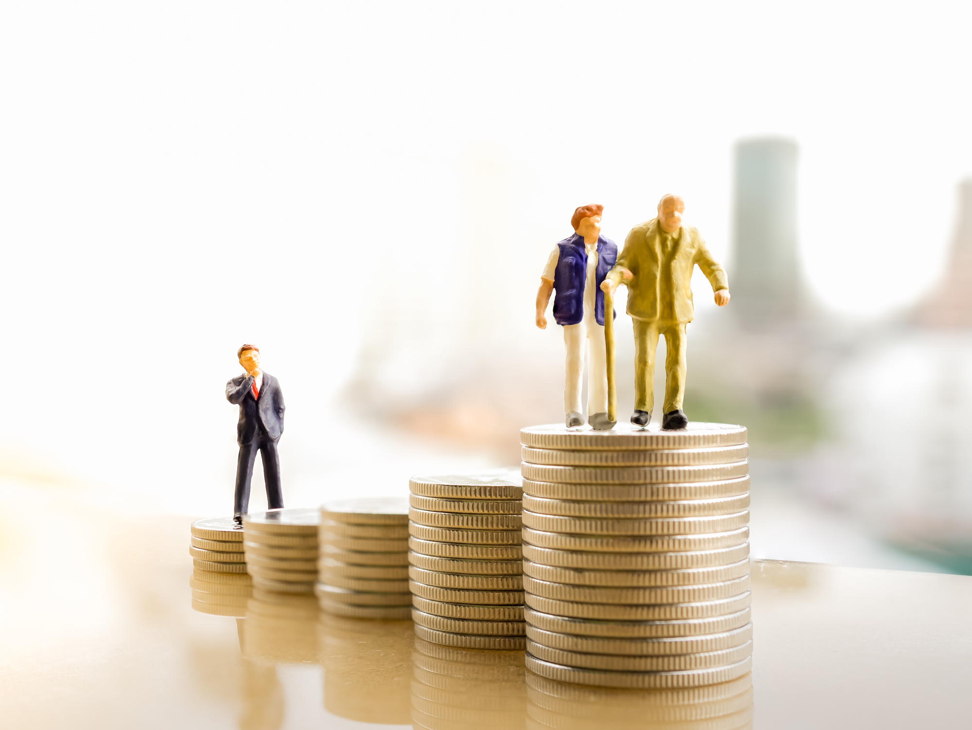 What You Should Know About Postponed And Deferred Retirement Under FERS